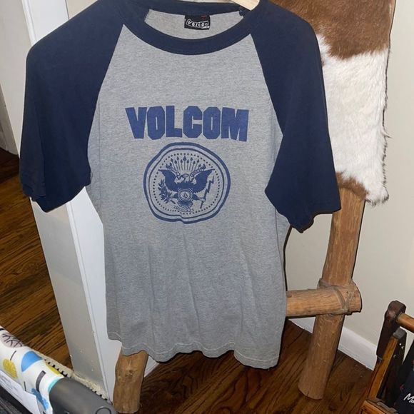 Volcom | Shirts | Volcom Tshirt | Poshmark